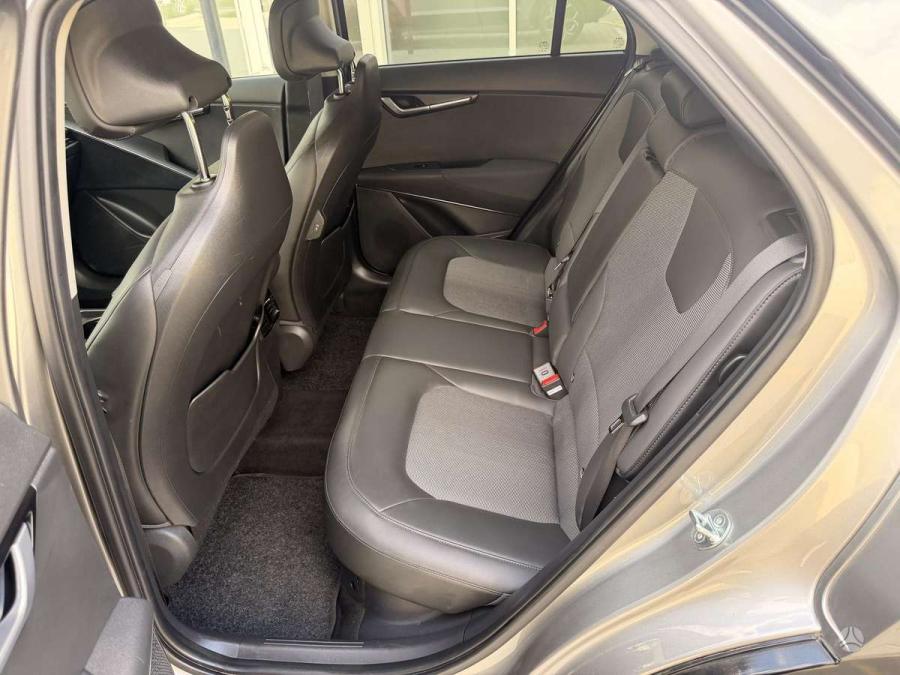 Pelēks Kia Niro 2023 Viļņa, ar dzinēja tilpumu 1.58 L un nobraukumu 85 tūkst. km par 21500 €, foto 16 vietnē AUTOMOTO.COM.LV