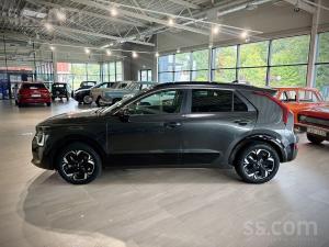 Grey Kia Niro 2023 in Dobele, with an engine capacity of 0.00 L and mileage of 17 thousand km for 28950 €, photo 7 on AUTOMOTO.COM.LV