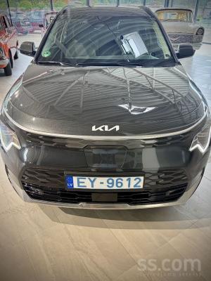 Grey Kia Niro 2023 in Dobele, with an engine capacity of 0.00 L and mileage of 17 thousand km for 28950 €, photo 9 on AUTOMOTO.COM.LV