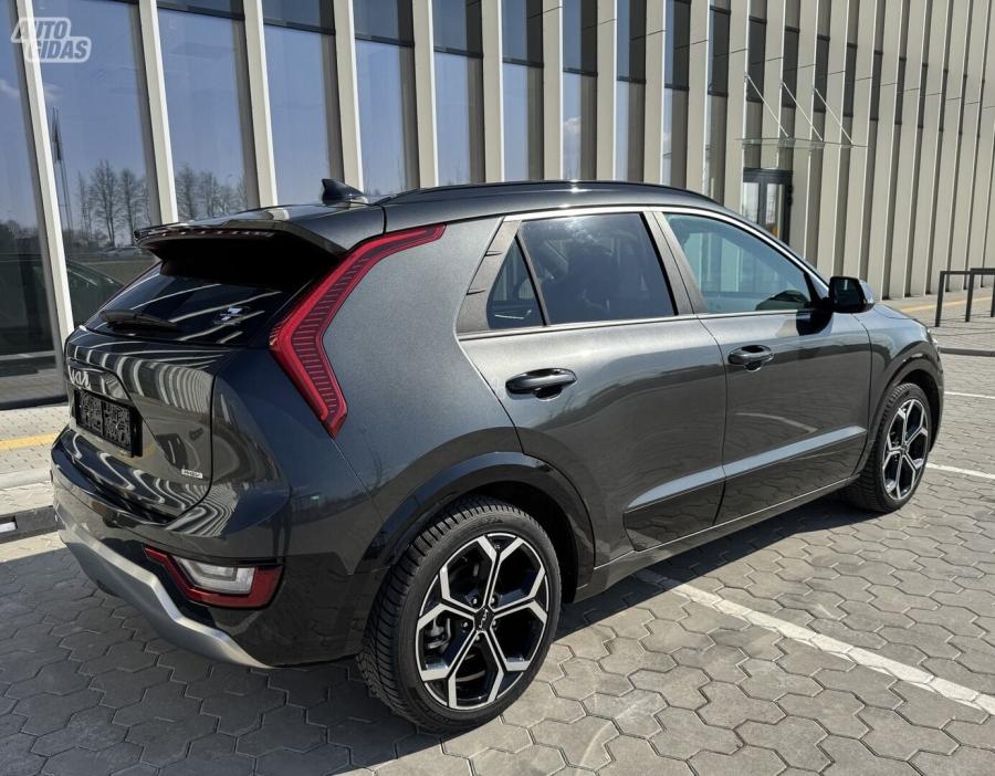Pelēks Kia Niro 2024 Viļņa, ar dzinēja tilpumu 1.60 L un nobraukumu 9 tūkst. km par 30900 €, foto 7 vietnē AUTOMOTO.COM.LV