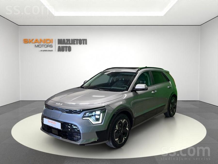 Pelēks Kia Niro 2024 Rīga, ar dzinēja tilpumu 1.60 L un nobraukumu 23 tūkst. km par 33990 €, foto 1 vietnē AUTOMOTO.COM.LV