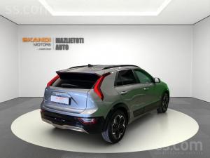 Pelēks Kia Niro 2024 Rīga, ar dzinēja tilpumu 1.60 L un nobraukumu 23 tūkst. km par 33990 €, foto 7 vietnē AUTOMOTO.COM.LV