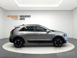 Pelēks Kia Niro 2024 Rīga, ar dzinēja tilpumu 1.60 L un nobraukumu 23 tūkst. km par 33990 €, foto 8 vietnē AUTOMOTO.COM.LV