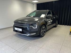 Grey Kia Niro 2026 in Vilnius, with an engine capacity of 1.60 L and mileage of 3 thousand km for 30990 €, photo  on AUTOMOTO.COM.LV