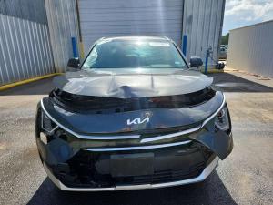 Pelēks Kia Niro 2026 Klaipėda, ar dzinēja tilpumu 1.58 L un nobraukumu 28 tūkst. km par 15000 €, foto 6 vietnē AUTOMOTO.COM.LV