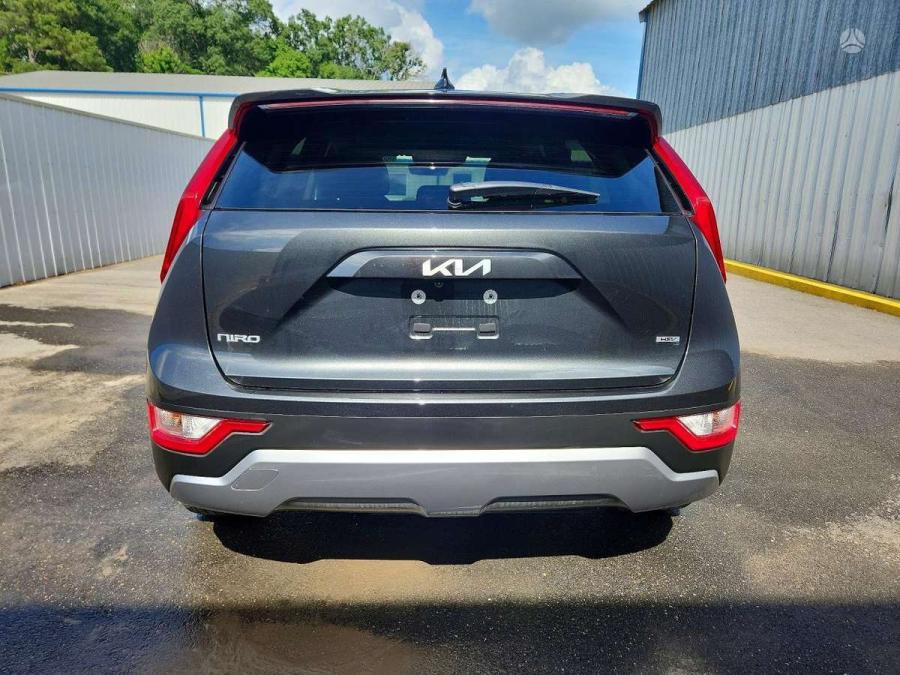 Pelēks Kia Niro 2026 Klaipėda, ar dzinēja tilpumu 1.58 L un nobraukumu 28 tūkst. km par 15000 €, foto 7 vietnē AUTOMOTO.COM.LV