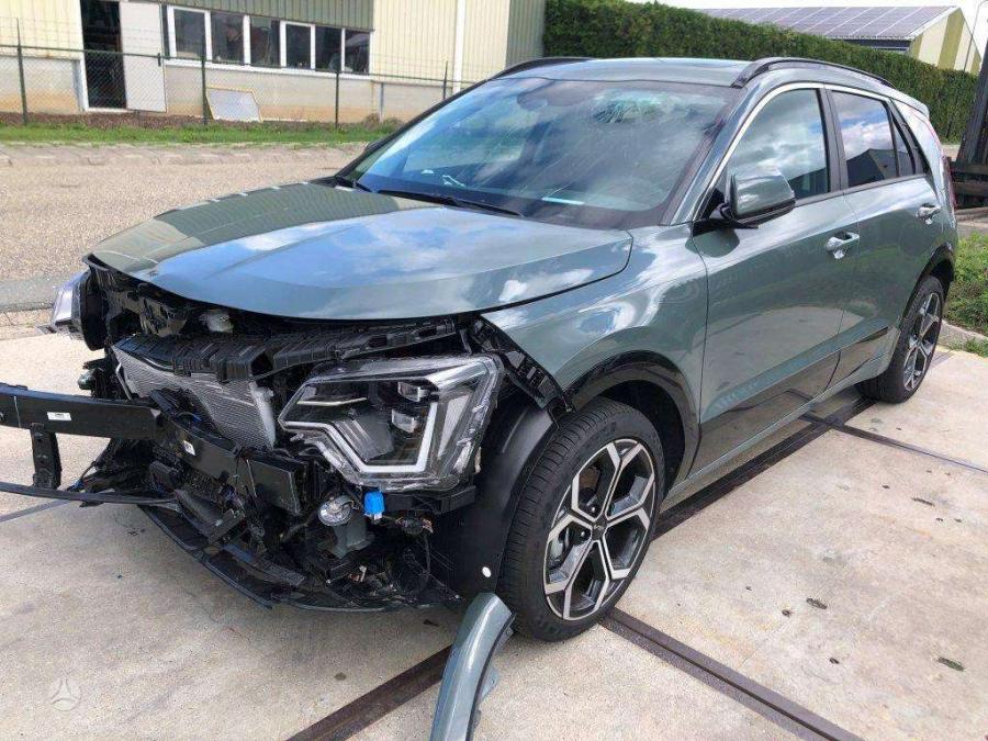 Grey Kia Niro 2026 in Kaunas, with an engine capacity of 1.58 L and mileage of 6 thousand km for 16900 €, photo 4 on AUTOMOTO.COM.LV