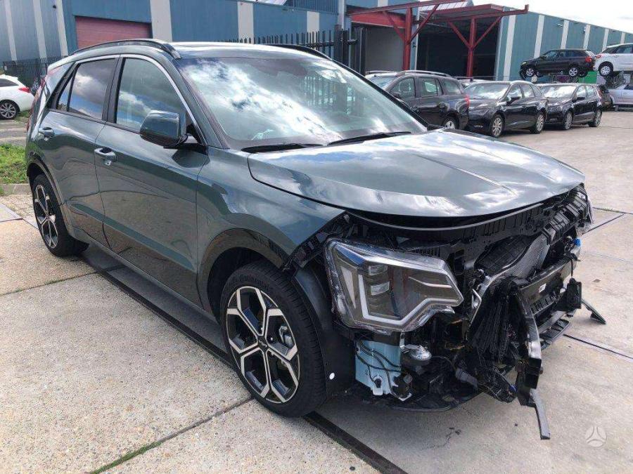 Grey Kia Niro 2026 in Kaunas, with an engine capacity of 1.58 L and mileage of 6 thousand km for 16900 €, photo 6 on AUTOMOTO.COM.LV