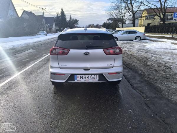 Pelēks Kia Niro 2019 Kauņa, ar dzinēja tilpumu 1.60 L un nobraukumu 180 tūkst. km par 8950 €, foto 7 vietnē AUTOMOTO.COM.LV
