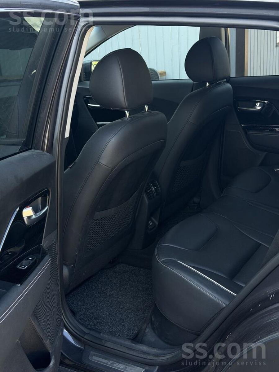 Pelēks Kia Niro 2020 Rīga, ar dzinēja tilpumu 0.00 L un nobraukumu 182 tūkst. km par 13980 €, foto 13 vietnē AUTOMOTO.COM.LV