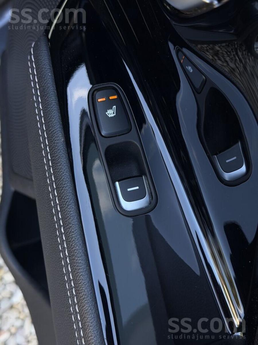 Pelēks Kia Niro 2020 Rīga, ar dzinēja tilpumu 0.00 L un nobraukumu 182 tūkst. km par 13980 €, foto 16 vietnē AUTOMOTO.COM.LV