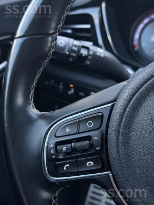 Pelēks Kia Niro 2020 Rīga, ar dzinēja tilpumu 0.00 L un nobraukumu 182 tūkst. km par 13980 €, foto 22 vietnē AUTOMOTO.COM.LV