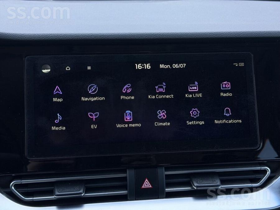 Pelēks Kia Niro 2020 Rīga, ar dzinēja tilpumu 0.00 L un nobraukumu 182 tūkst. km par 13980 €, foto 25 vietnē AUTOMOTO.COM.LV