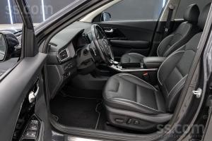 Pelēks Kia Niro 2020 Rīga, ar dzinēja tilpumu 0.00 L un nobraukumu 99 tūkst. km par 22900 €, foto 3 vietnē AUTOMOTO.COM.LV