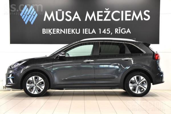 Серый Киа Niro 2021 в Рига, объемом двигателя 0.00 л и пробегом 90 тыс. км за 24550 €, фото 5 на AUTOMOTO.COM.LV