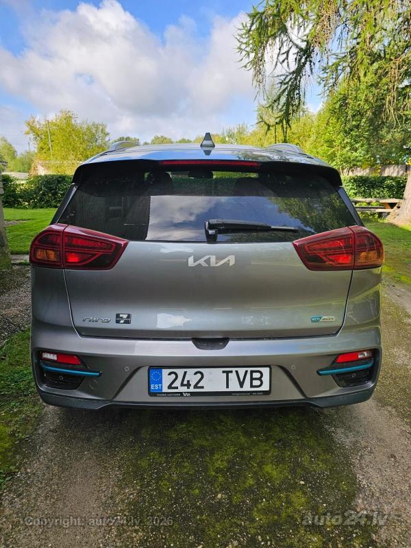 Киа Niro 2021 в Элва на AUTOMOTO.COM.LV Серый Киа Niro 2021 в Элва, объемом двигателя 0.00 л и пробегом 120 тыс. км за 19999 €, фото 3 на AUTOMOTO.COM.LV