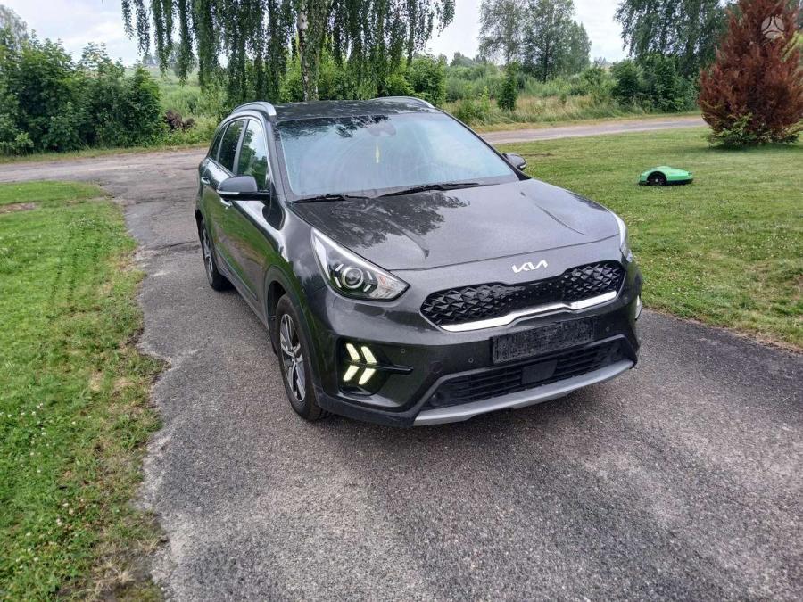 Pelēks Kia Niro 2022 Rokiškis, ar dzinēja tilpumu 1.60 L un nobraukumu 300 tūkst. km par 7999 €, foto 6 vietnē AUTOMOTO.COM.LV