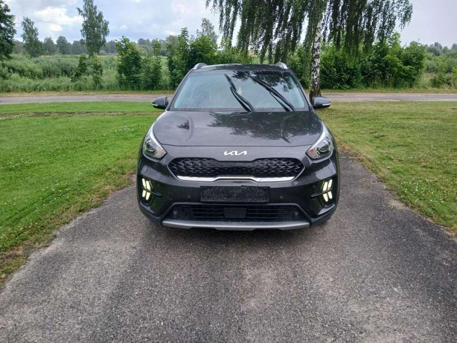 Pelēks Kia Niro 2022 Rokiškis, ar dzinēja tilpumu 1.60 L un nobraukumu 300 tūkst. km par 7999 €, foto 7 vietnē AUTOMOTO.COM.LV