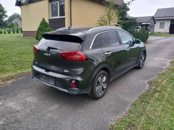 Pelēks Kia Niro 2022 Rokiškis, ar dzinēja tilpumu 1.60 L un nobraukumu 300 tūkst. km par 7999 €, foto 8 vietnē AUTOMOTO.COM.LV