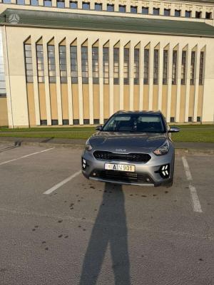 Pelēks Kia Niro 2022 Kauņa, ar dzinēja tilpumu 1.58 L un nobraukumu 280 tūkst. km par 10000 €, foto 3 vietnē AUTOMOTO.COM.LV