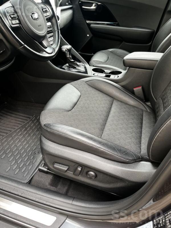 Киа Niro 2022 в Рига на AUTOMOTO.COM.LV Серый Киа Niro 2022 в Рига, объемом двигателя 1.60 л и пробегом 67 тыс. км за 18300 €, фото 10 на AUTOMOTO.COM.LV