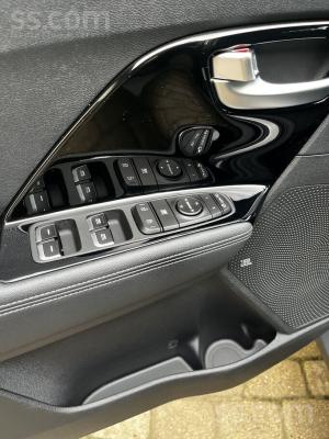 Pelēks Kia Niro 2022 Rīga, ar dzinēja tilpumu 1.60 L un nobraukumu 67 tūkst. km par 18300 €, foto 12 vietnē AUTOMOTO.COM.LV