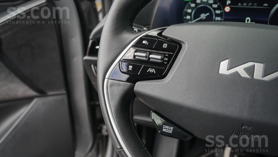 Pelēks Kia Niro 2023 Rīga, ar dzinēja tilpumu 1.60 L un nobraukumu 86 tūkst. km par 25950 €, foto 18 vietnē AUTOMOTO.COM.LV