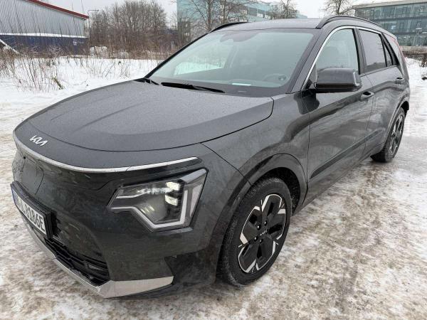 Pelēks Kia Niro 2024 Viļņa, ar dzinēja tilpumu 0.00 L un nobraukumu 6 tūkst. km par 26950 €, foto 1 vietnē AUTOMOTO.COM.LV