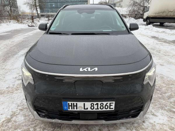 Pelēks Kia Niro 2024 Viļņa, ar dzinēja tilpumu 0.00 L un nobraukumu 6 tūkst. km par 26950 €, foto 2 vietnē AUTOMOTO.COM.LV