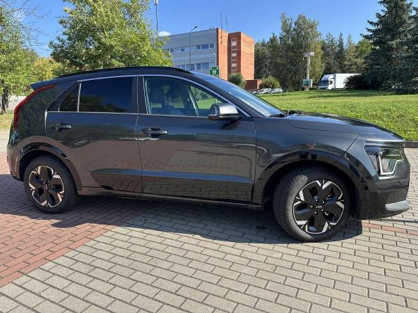 Pelēks Kia Niro 2024 Viļņa, ar dzinēja tilpumu 0.00 L un nobraukumu 6 tūkst. km par 26450 €, foto 5 vietnē AUTOMOTO.COM.LV