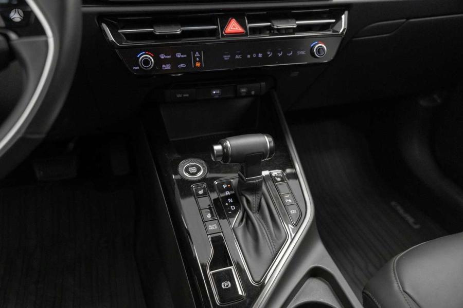 Grey Kia Niro 2024 in Vilnius, with an engine capacity of 1.60 L and mileage of 66 thousand km for 26500 €, photo 11 on AUTOMOTO.COM.LV