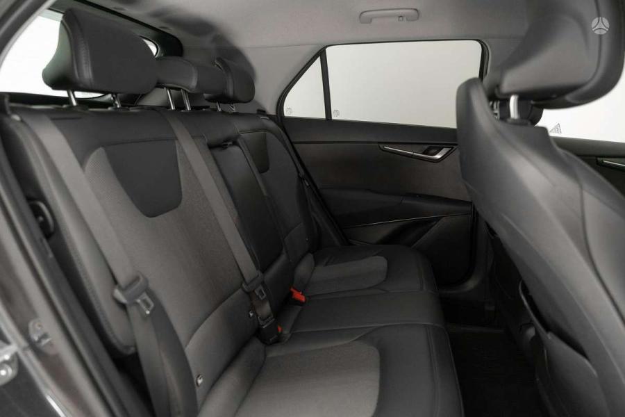Grey Kia Niro 2024 in Vilnius, with an engine capacity of 1.60 L and mileage of 66 thousand km for 26500 €, photo 16 on AUTOMOTO.COM.LV