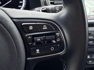 Grey Kia Niro 2018 in Vilnius, with an engine capacity of 1.60 L and mileage of 124 thousand km for 12850 €, photo 18 on AUTOMOTO.COM.LV
