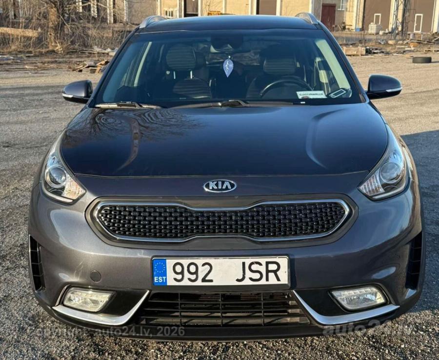 Серый Киа Niro 2016 в Таллин, объемом двигателя 1.60 л и пробегом 153 тыс. км за 11500 €, фото 2 на AUTOMOTO.COM.LV