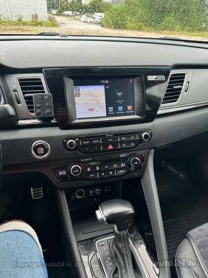 Серый Киа Niro 2016 в Таллин, объемом двигателя 1.60 л и пробегом 161 тыс. км за 9999 €, фото 8 на AUTOMOTO.COM.LV