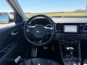 Pelēks Kia Niro 2018 Tallina, ar dzinēja tilpumu 1.60 L un nobraukumu 141 tūkst. km par 11900 €, foto 15 vietnē AUTOMOTO.COM.LV