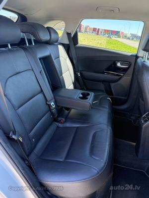 Pelēks Kia Niro 2018 Tallina, ar dzinēja tilpumu 1.60 L un nobraukumu 141 tūkst. km par 11900 €, foto 16 vietnē AUTOMOTO.COM.LV