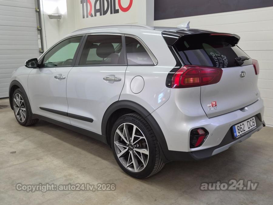 Pelēks Kia Niro 2019 Hāpsalu, ar dzinēja tilpumu 1.60 L un nobraukumu 61 tūkst. km par 16999 €, foto 7 vietnē AUTOMOTO.COM.LV