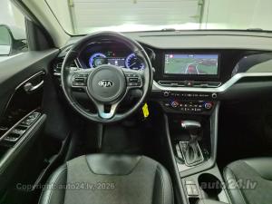 Pelēks Kia Niro 2019 Hāpsalu, ar dzinēja tilpumu 1.60 L un nobraukumu 61 tūkst. km par 16999 €, foto 14 vietnē AUTOMOTO.COM.LV