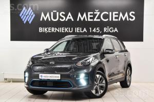 Pelēks Kia Niro 2021 Rīga, ar dzinēja tilpumu 0.00 L un nobraukumu 43 tūkst. km par 21990 €, foto  vietnē AUTOMOTO.COM.LV