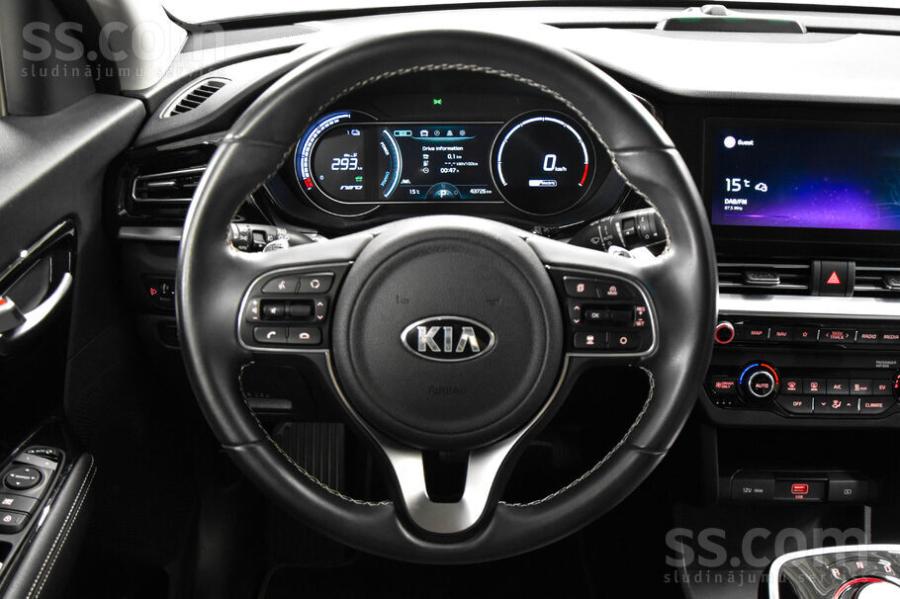 Grey Kia Niro 2021 in Riga, with an engine capacity of 0.00 L and mileage of 43 thousand km for 21990 €, photo 20 on AUTOMOTO.COM.LV