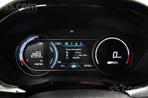 Grey Kia Niro 2021 in Riga, with an engine capacity of 0.00 L and mileage of 43 thousand km for 21990 €, photo 23 on AUTOMOTO.COM.LV