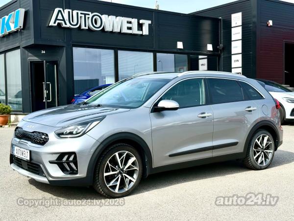 Серый Киа Niro 2022 в Таллин, объемом двигателя 1.60 л и пробегом 39 тыс. км за 17500 €, фото 1 на AUTOMOTO.COM.LV