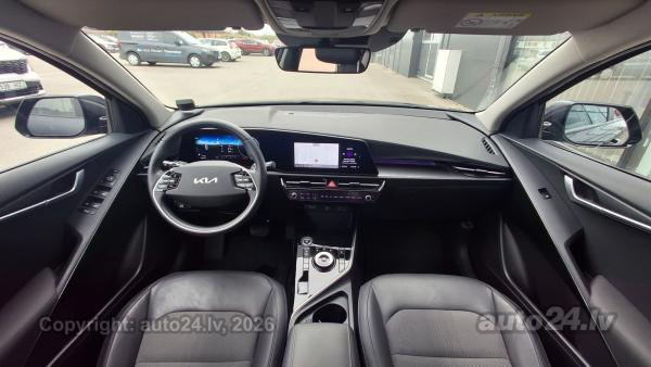 Серый Киа Niro 2022 в Тарту, объемом двигателя 1.60 л и пробегом 70 тыс. км за 23990 €, фото 9 на AUTOMOTO.COM.LV