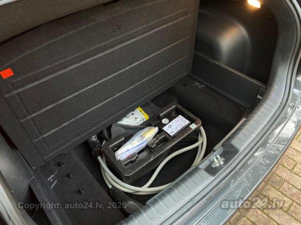 Pelēks Kia Niro 2023 Limbaži, ar dzinēja tilpumu 0.00 L un nobraukumu 159 tūkst. km par 22450 €, foto 11 vietnē AUTOMOTO.COM.LV