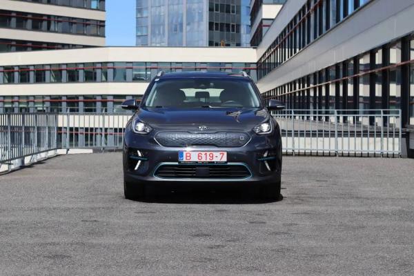 Kia Niro 2020 in Riga, with an engine capacity of 0.00 L and mileage of 182 thousand km for 13980 €, photo 2 on AUTOMOTO.COM.LV