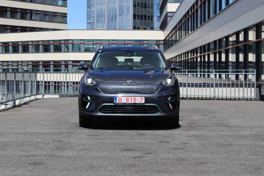 Kia Niro 2020 Rīga, ar dzinēja tilpumu 0.00 L un nobraukumu 182 tūkst. km par 13980 €, foto 3 vietnē AUTOMOTO.COM.LV