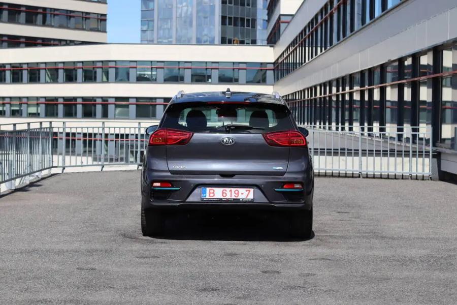 Kia Niro 2020 Rīga, ar dzinēja tilpumu 0.00 L un nobraukumu 182 tūkst. km par 13980 €, foto 6 vietnē AUTOMOTO.COM.LV