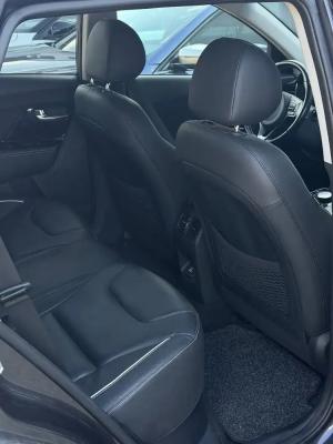 Kia Niro 2020 Rīga, ar dzinēja tilpumu 0.00 L un nobraukumu 182 tūkst. km par 13980 €, foto 15 vietnē AUTOMOTO.COM.LV