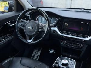 Kia Niro 2020 Rīga, ar dzinēja tilpumu 0.00 L un nobraukumu 182 tūkst. km par 13980 €, foto 17 vietnē AUTOMOTO.COM.LV
